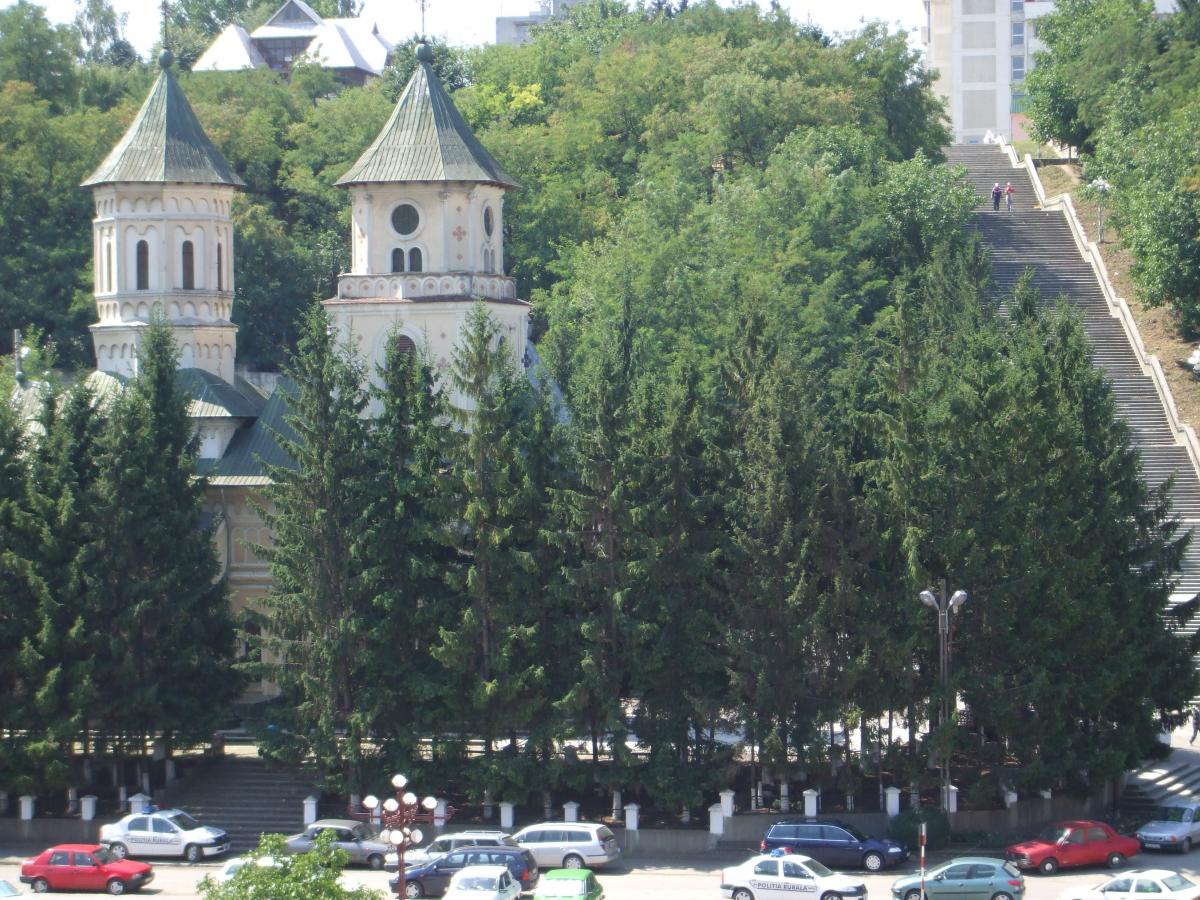 Sfânta Taină a Maslului la biserica "Adormirea Maicii Domnului" din ...